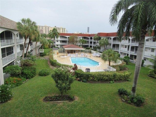 501 Blue Heron Dr Unit 121A, Hallandale Beach, FL 33009