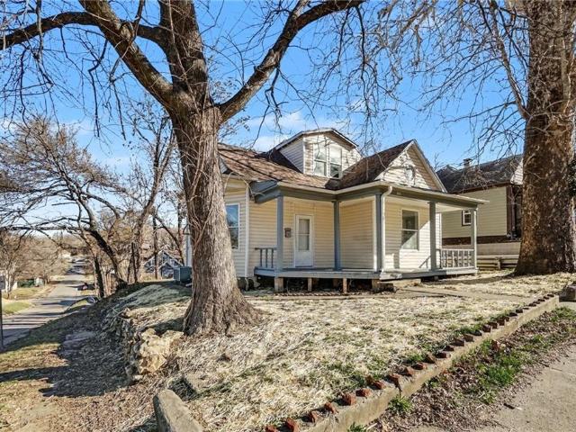 501 Blake St, Joseph, MO 64504 | MLS #2606 | Compass