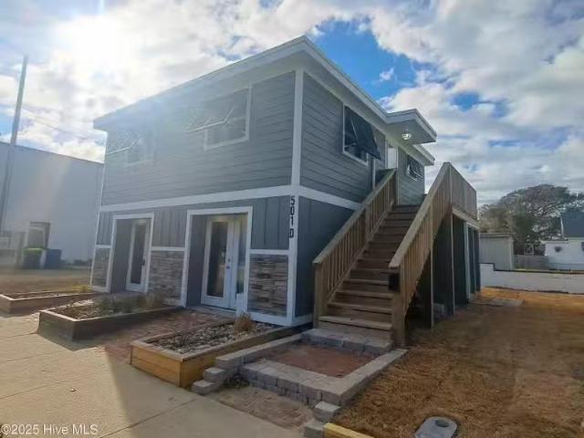 501 Bridges Street, D, Morehead City, NC 28557