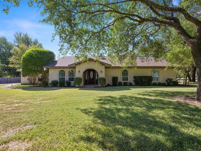 501 Brint Ln, Robinson, TX 76706