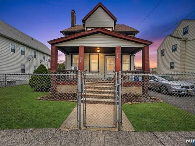 501 E 32nd St, Paterson, NJ 07504