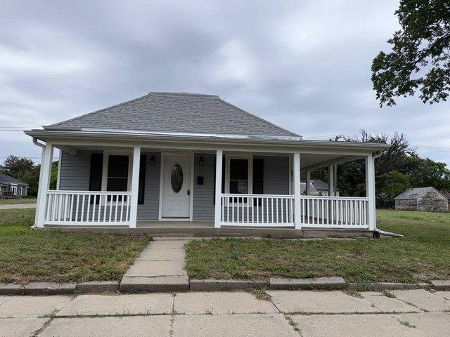 501 E South St, Beloit, KS 67420
