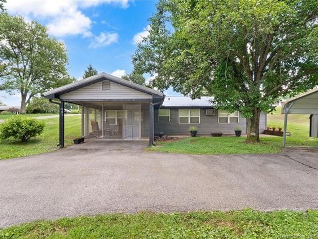 501 Elk St, Milltown, IN 47145