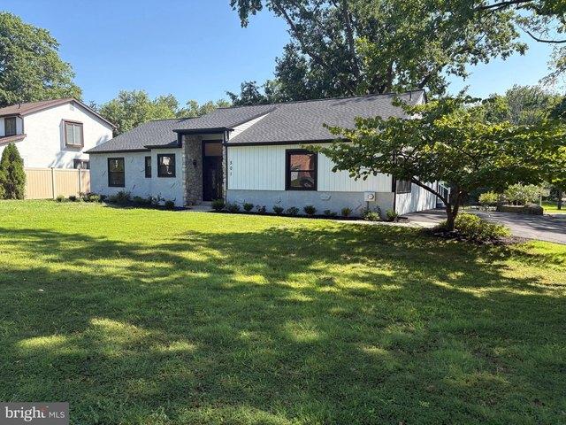 501 Flora Cir, Springfield, PA 19064