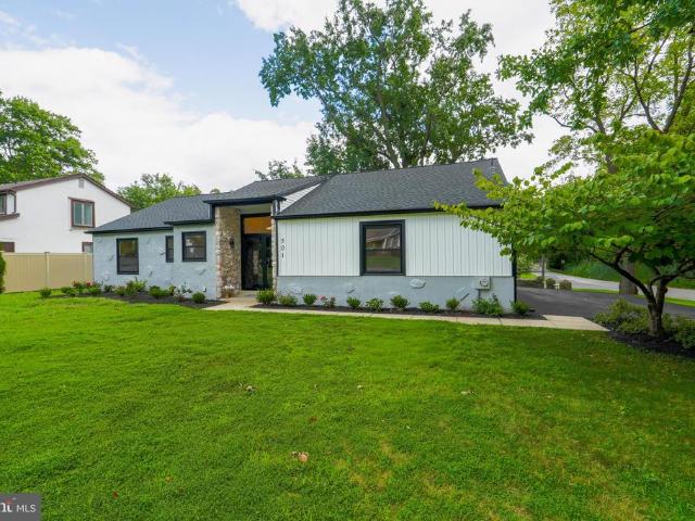 501 Flora Circle