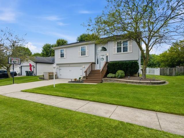 501 Killarney Ln, Valparaiso, IN 46385