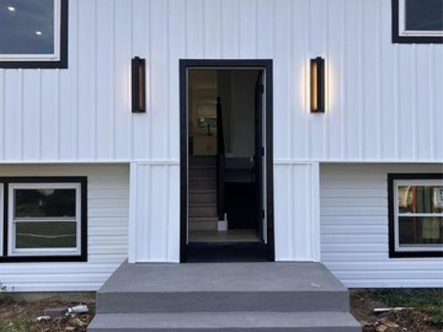 501 Hawkins Rd, Selden, NY 11784