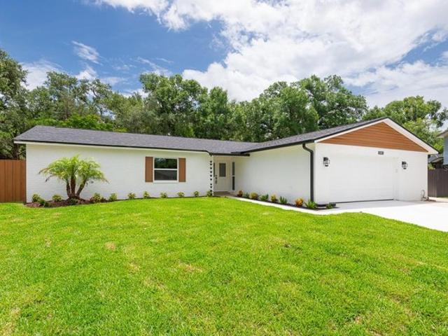 501 Hillpine Way, Brandon, FL 33510