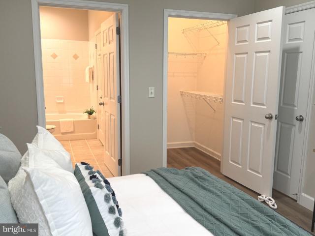 501 Hungerford Dr, Unit P96, Rockville, MD 20850 | MLS #MDMC2224