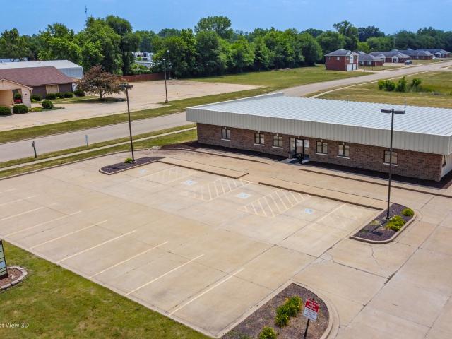 501 Oakley Ave, Streator, IL 61364 | MLS #12576 | Compass