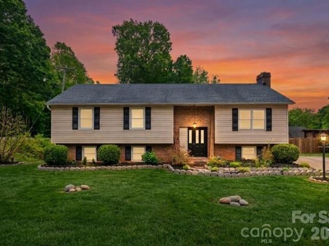 501 Old Farm Rd, Statesville, NC 28625