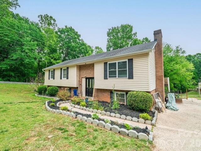 501 Old Farm Rd, Statesville, NC 28625