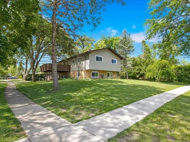 501 Lafayette Ln, Hoffman Estates, IL 60169