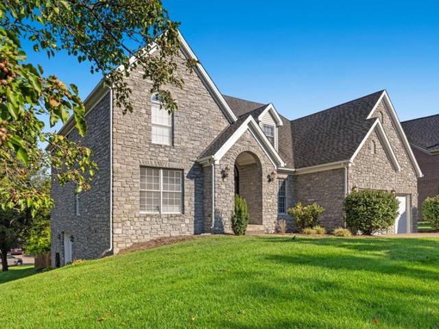 501 Lake Valley Dr, Lexington, KY 40509