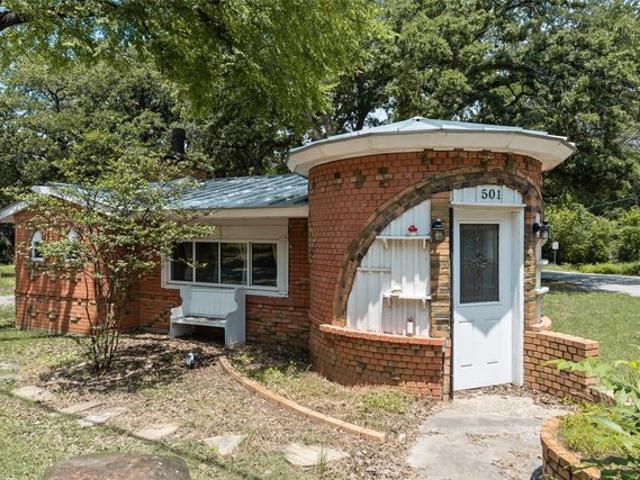 501 Lakeshore Rd, Shady Shores, TX 76208