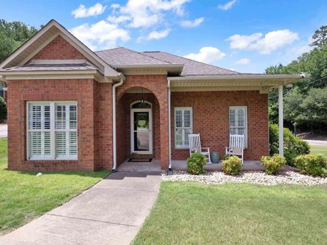 501 Magnolia Crest Cir, Gardendale, AL 35071