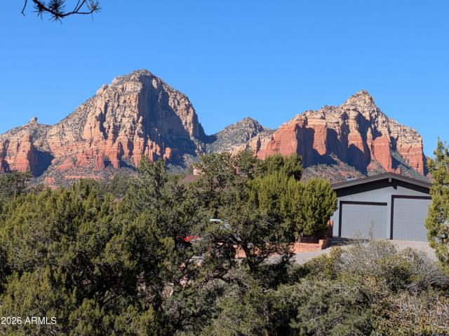 501 Manzanita Dr, Unit 11, Sedona, AZ 86336 | MLS #6977 | Compass