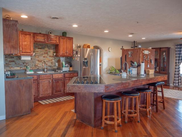 501 Meadowbrook Lane