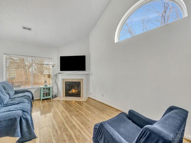 501 Meadowview Place