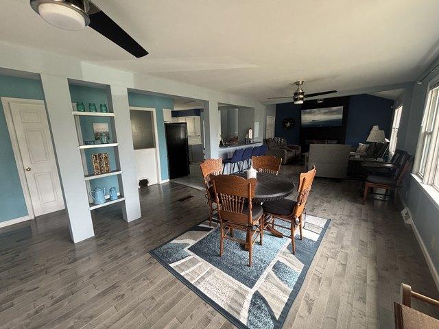 501 N Center St, Colfax, IL 61728