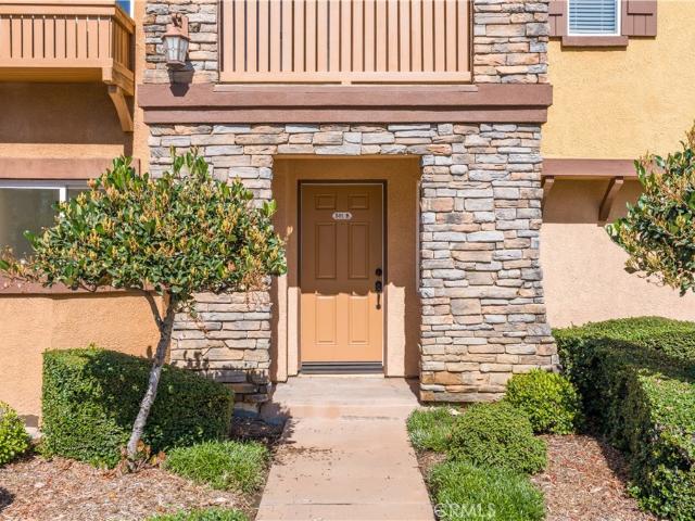 501 N Lark Ellen Avenue B