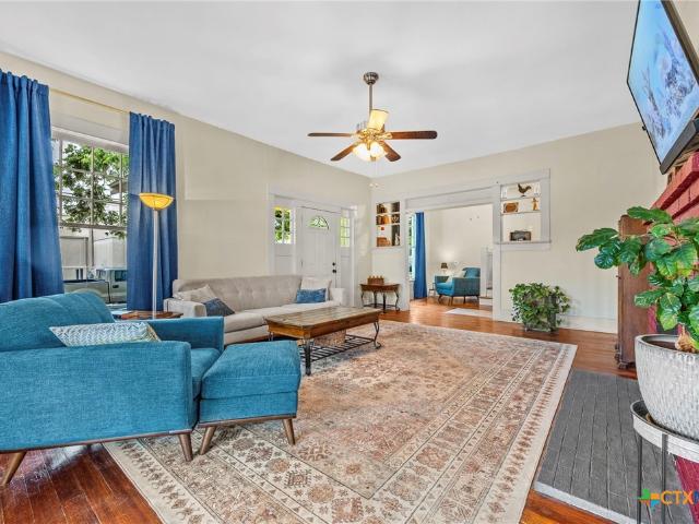 501 N Penelope Street