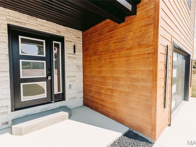 501 N Pine St, Dixon, MO 65459