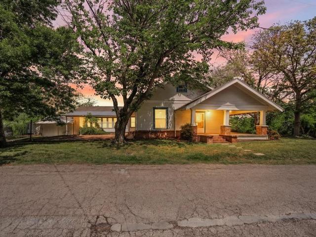 501 N Pleasant St, Hillsboro, TX 76645