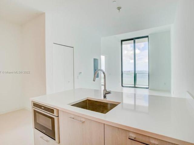 501 NE 31 #4002 Miami, FL 33137