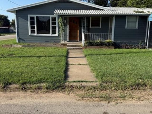 501 Needham St, Coleman, TX 76834