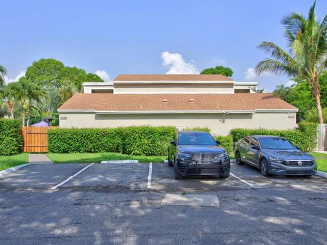 501 NW 132nd Ter, Plantation, FL 33325