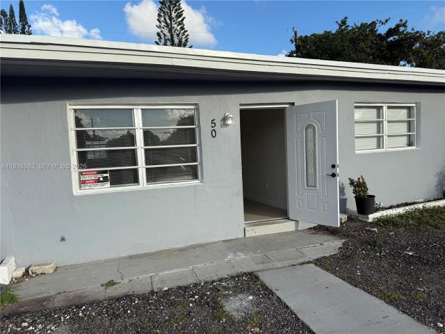 501 S 61st Ter, Hollywood, FL 33023 | MLS #A11926 | Compass