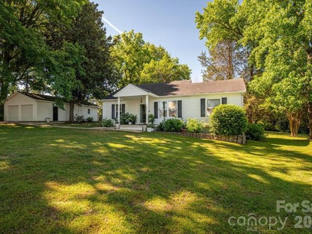 501 S 6th St, Bessemer City, NC 28016