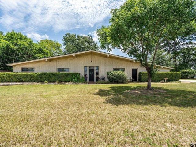 501 S Broad, Chandler, TX 75758