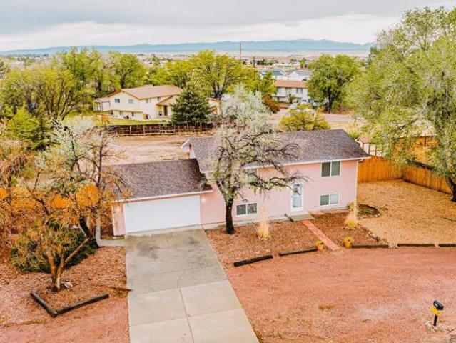 501 S Clarion Dr, Pueblo West, CO 81007