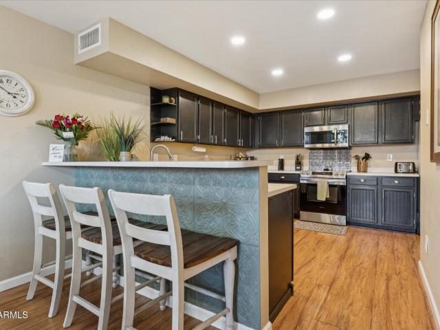 501 S Sunrise Drive