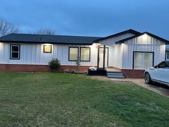 501 Smith Cir, Lindsay, OK 73052