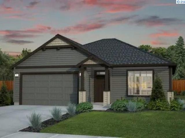 501 Sapphire Ave, Grandview, WA 98930