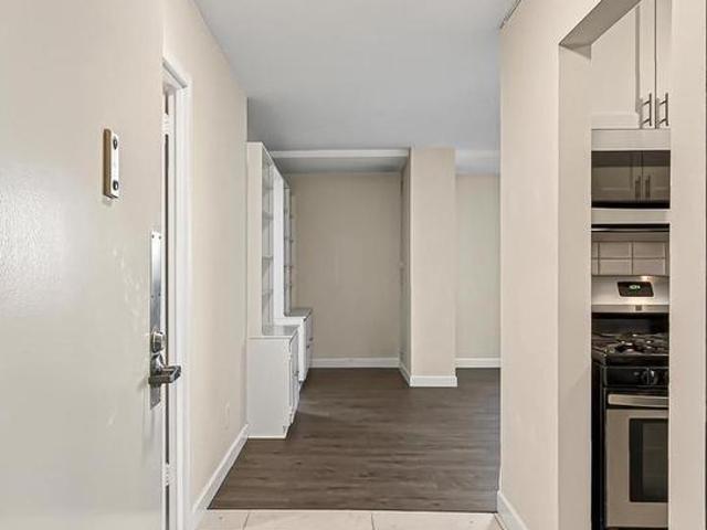 501 Slaters Lane # 513