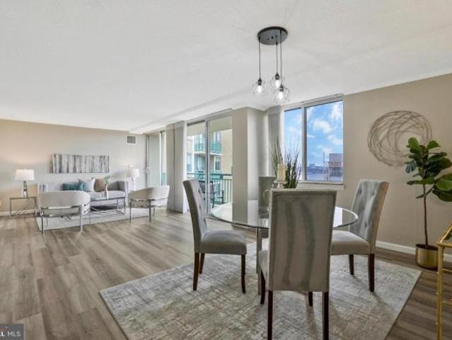 501 Slaters Ln #1010, Alexandria, VA 22314
