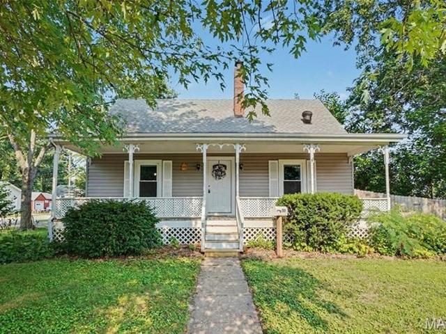 501 Steinhagen Rd, Warrenton, MO 63383