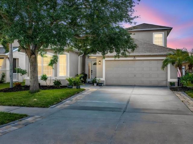 501 Stone Briar Dr, Ruskin, FL 33570