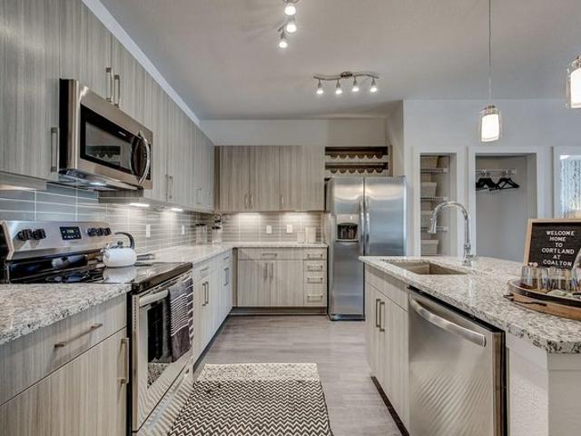 501 Summit Blvd, Broomfield, CO 80021