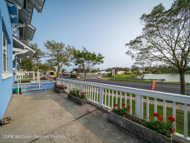 501 Sunset Avenue Unit Apt 5