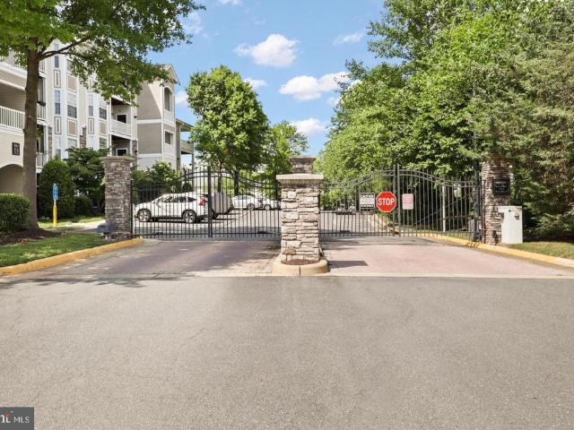 501 Sunset Terrace SE # 304