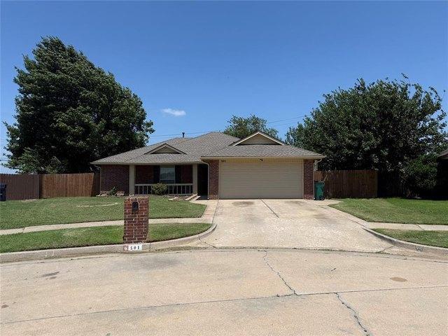 501 SW 149th Pl, Moore, OK 73170