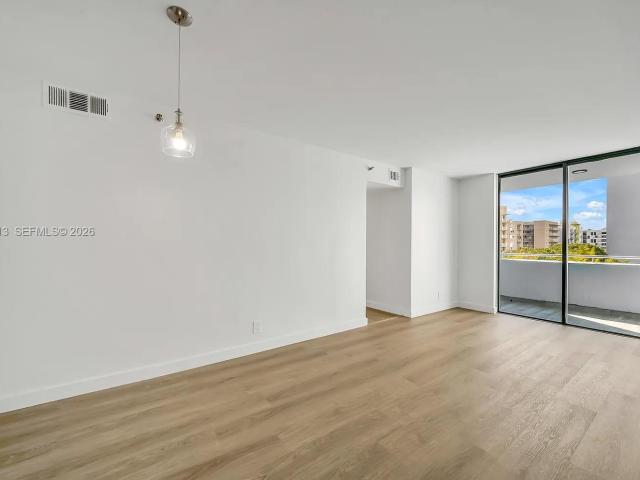 501 SW 1st St, Unit 502, Miami, FL 33130 | MLS #A12002