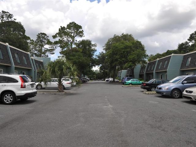 501 SW 75th St, Unit A14, Gainesville, FL 32607 | MLS #GC538693 | Compass