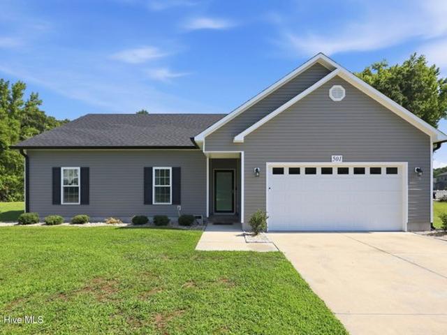 501 Park Meadows Dr, Newport, NC 28570