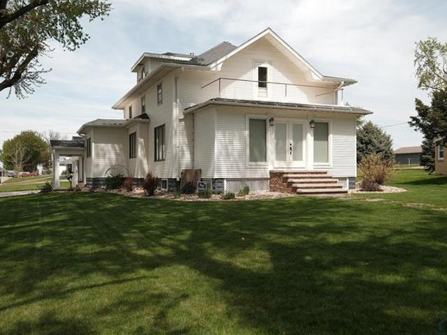 501 Pine St, Hospers, IA 51238